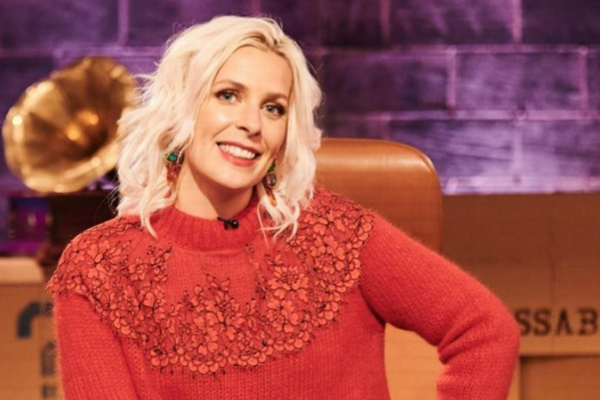 Baby joy! Comedian Sara Pascoe reveals she’s pregnant with...