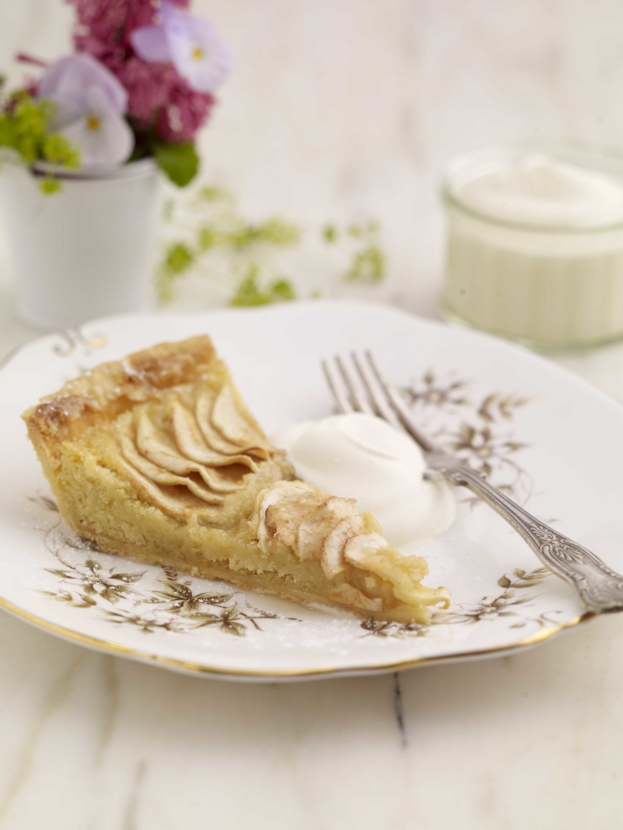Bramley apple and frangipane tart | MummyPages.uk