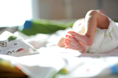 Boss delivers employee’s baby after she gives birth at work
