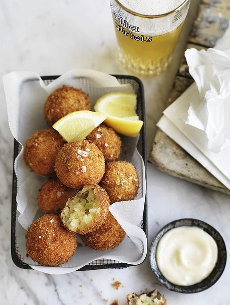 Salt cod fritters with fresh lemon | MummyPages.uk
