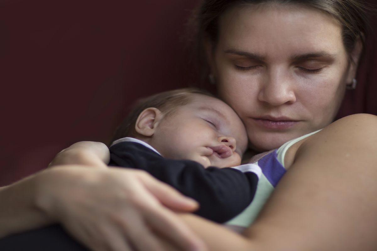 A quarter of new mums sleep less than five hours a night