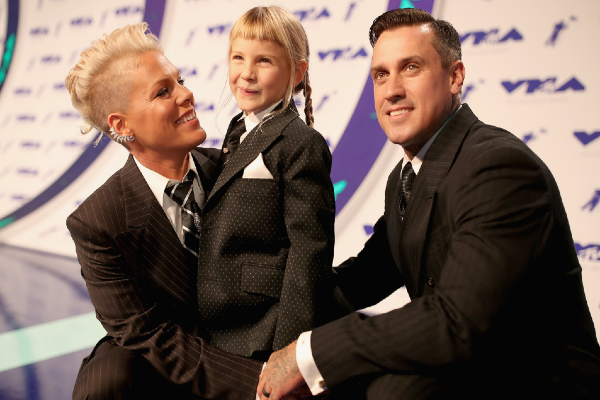 Pink's kids hand-made her a Grammy award when she lost, and it's...